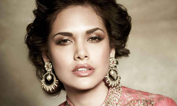 Esha Gupta - Bollywood Actress, Indian Model - DryTickets.com.au
